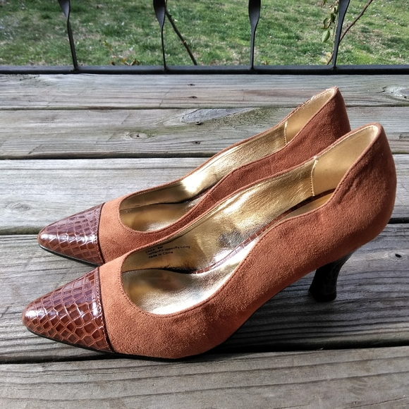 Bellini | Shoes | Bellini Brown Womens Heels | Poshmark